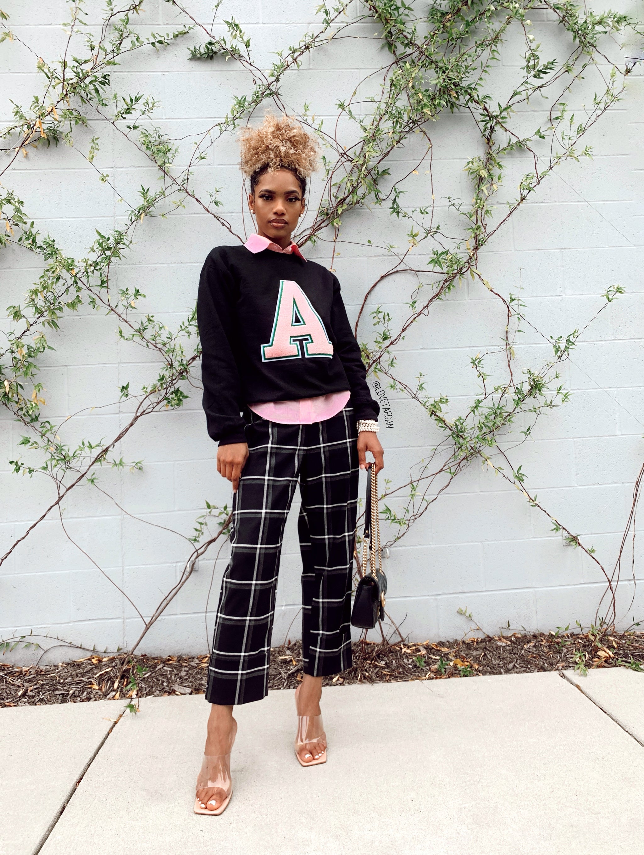 Alpha Letter Sweater in Black – Luxe Greek Boutique